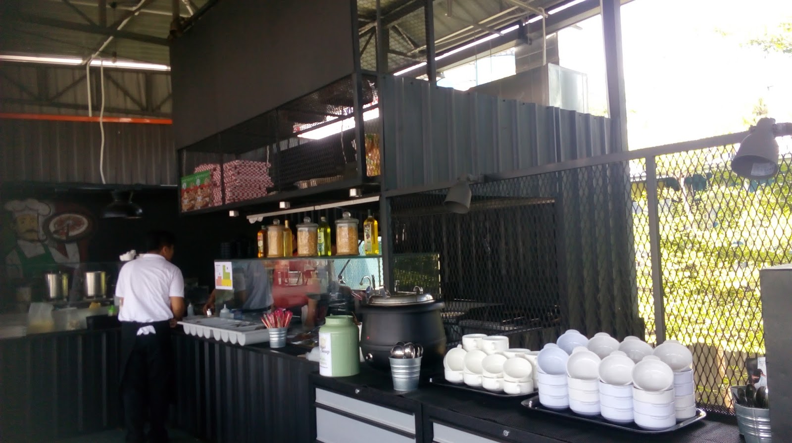 Hari hari yang ku lalui...: Cafe UAK