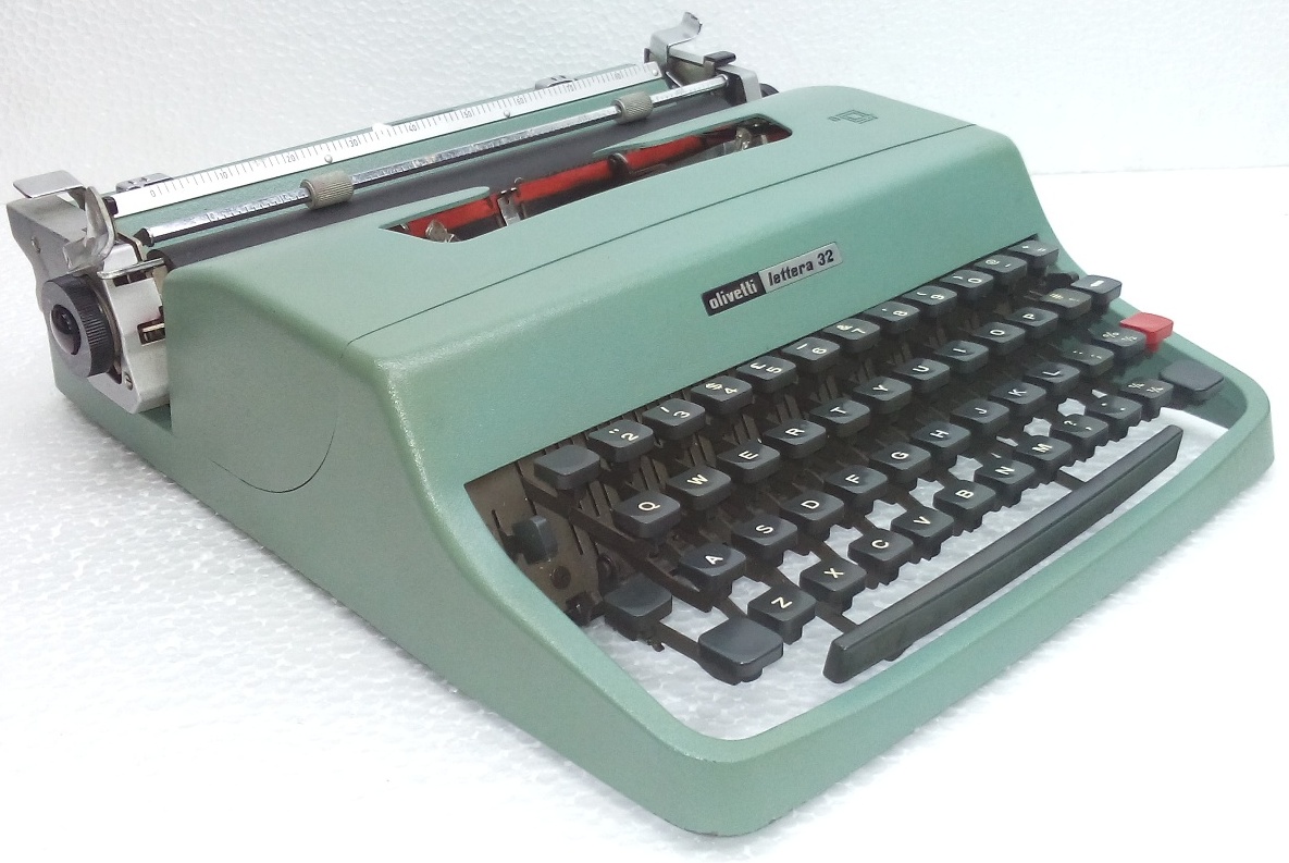 BARANG BARANG ELEKTRIK TERPAKAI DAN RARE: Mesin Typewriter Olivetti ...