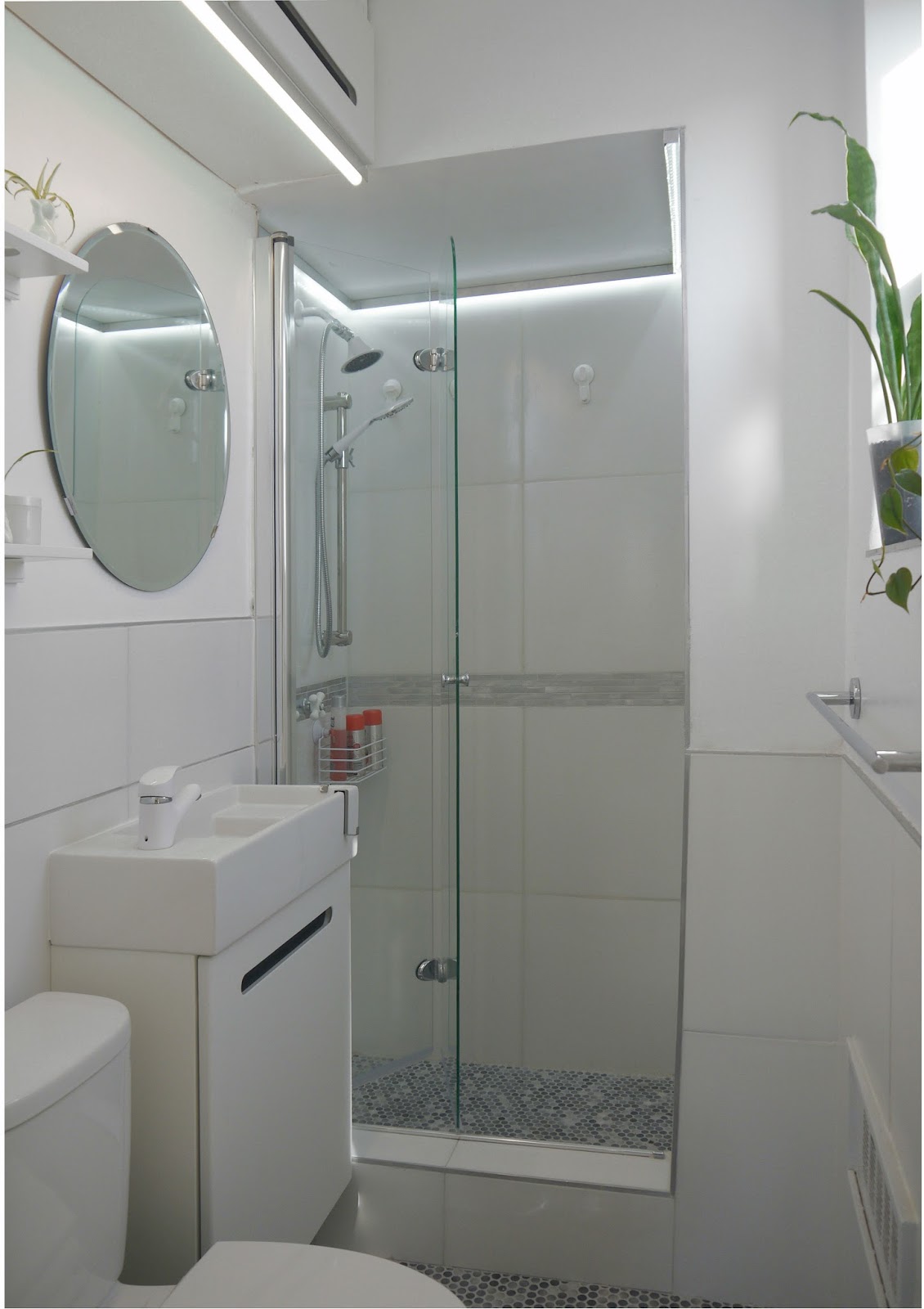 bubolina & bublico blog: Micro Bathroom Renovation with large white ...