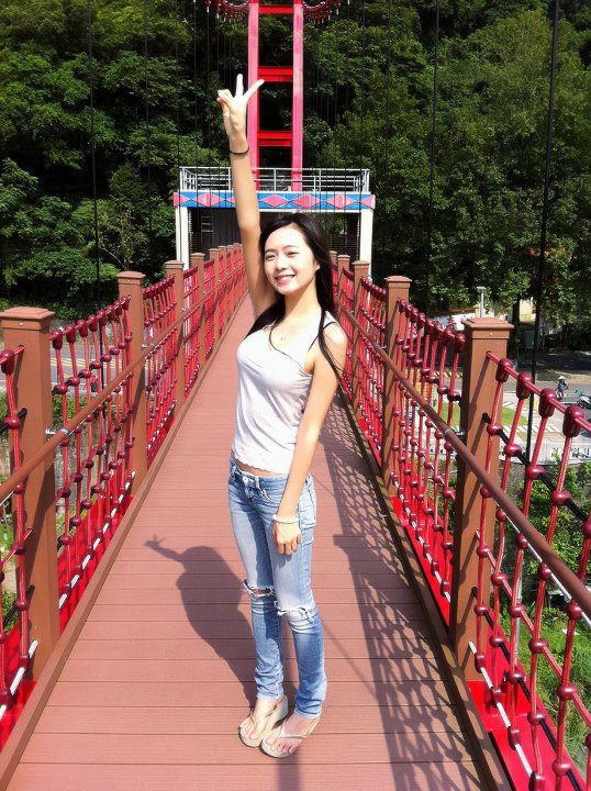 beauty正妹秀: 簡廷芮( Dewi Chien )難擋的青春美貌！美顏正妹