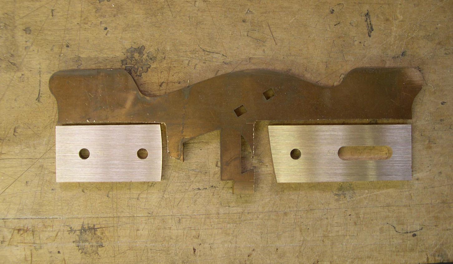 Sauer & Steiner: Dining table hardware & sunshine