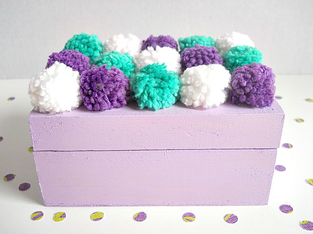 3 Step DIY: Pom Pom Box - Running With A Glue Gun