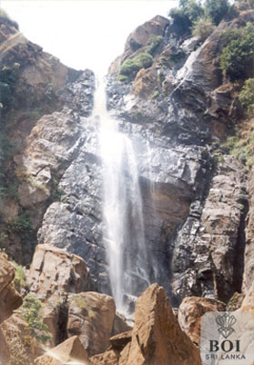 Asian Paradise - Sri Lanka: Kirindi Oya Falls