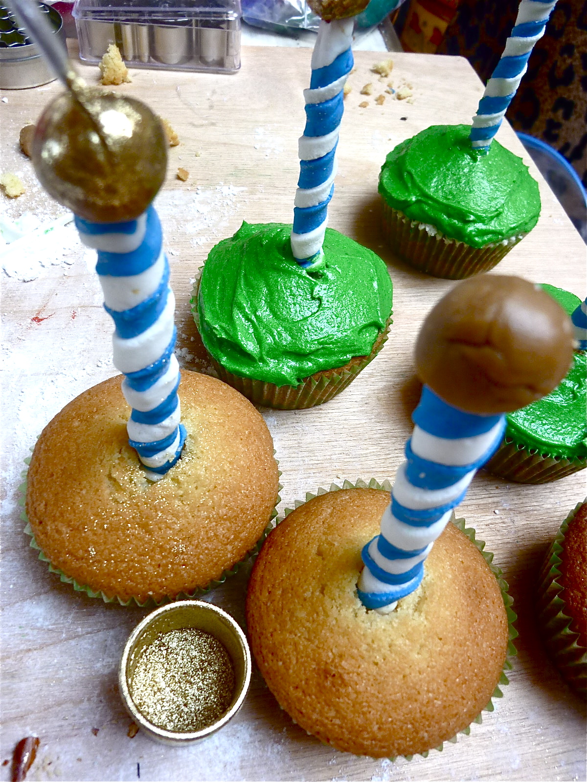 Maypole Cupcakes – Diary of a Mad Hausfrau