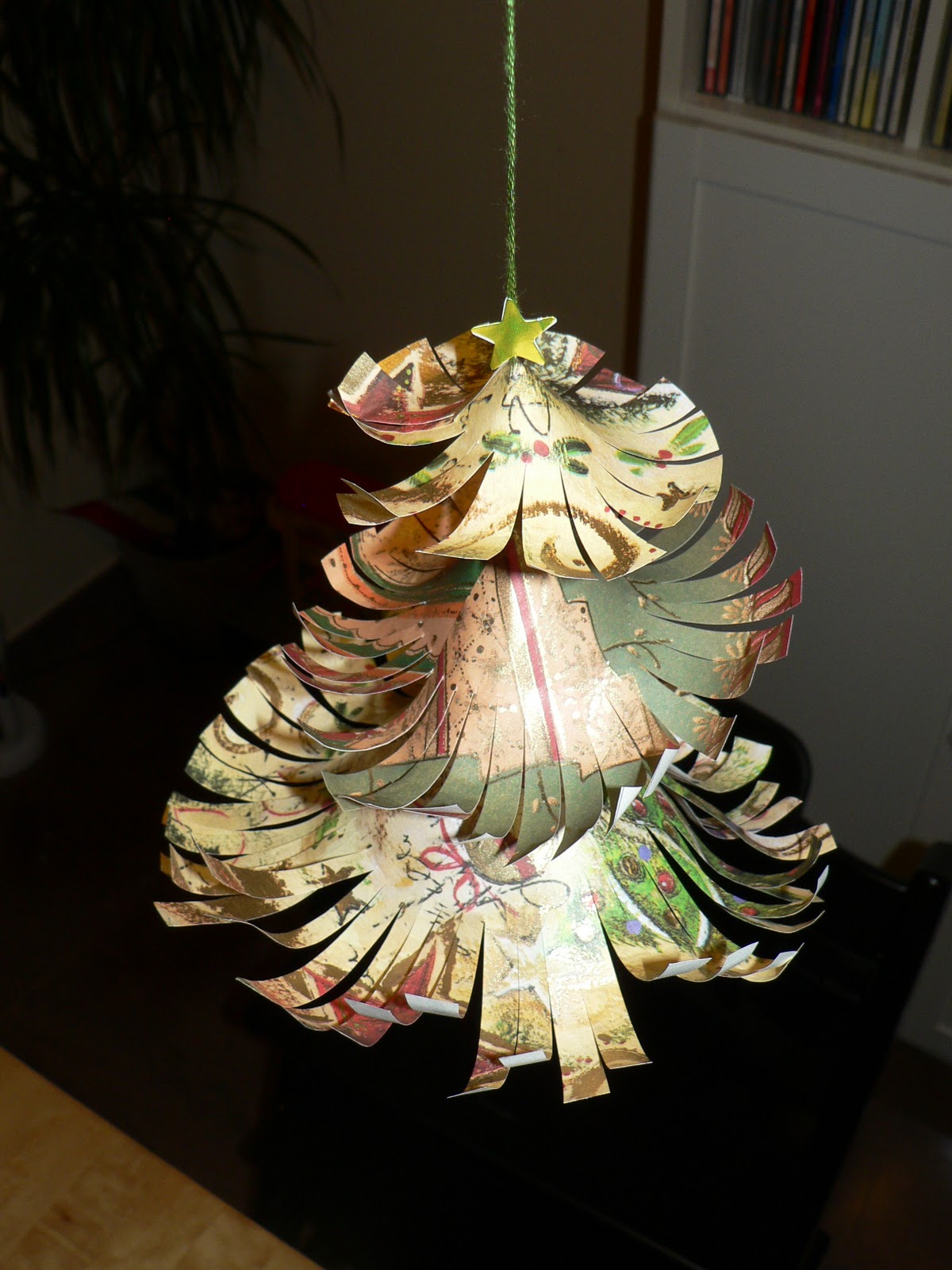 Mama Pea Pod: {Creative Christmas Countdown Day 8: Paper Curl Christmas ...