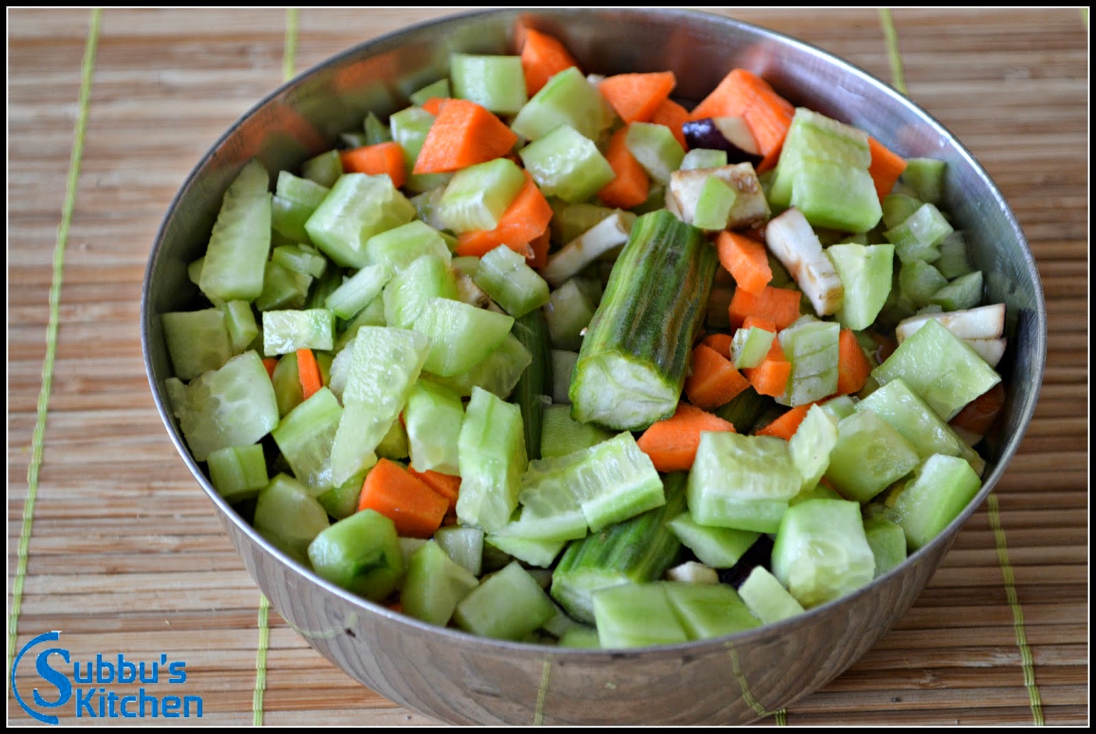 Poritha Kuzhambu / Poricha Kuzhambu - Subbus Kitchen