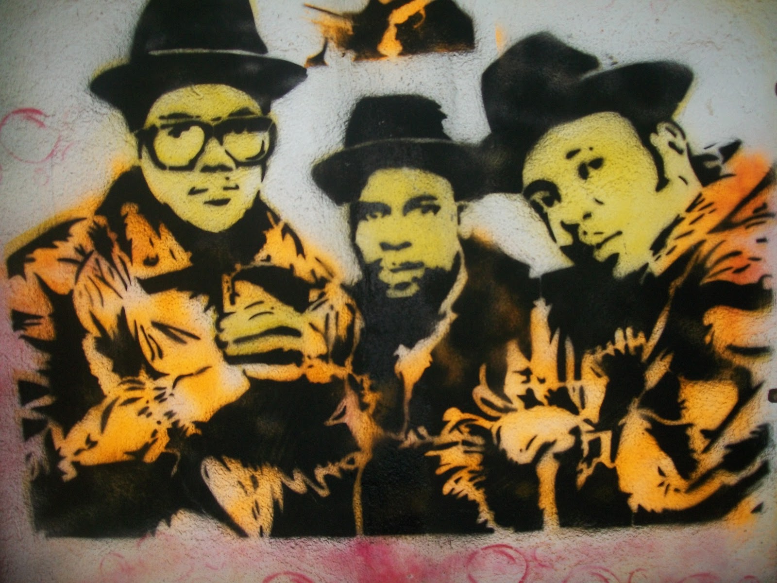 stencil graffiti art: Run Dmc it´s tricky Stencil art