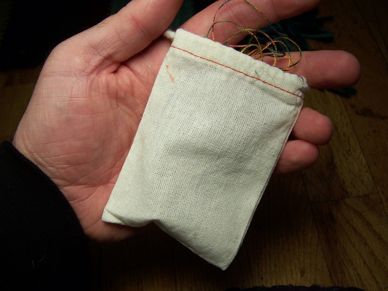 Flying Haystacks Hand Embroidery: Making multicolored floss