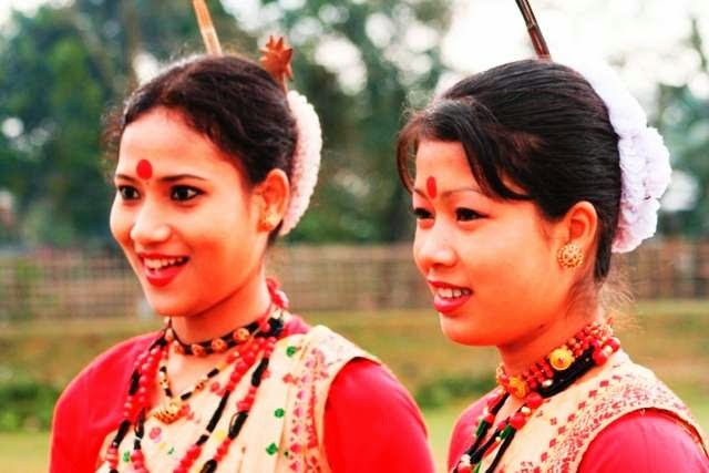 Traveling Destinations in India: Meghalaya The Wonderland.