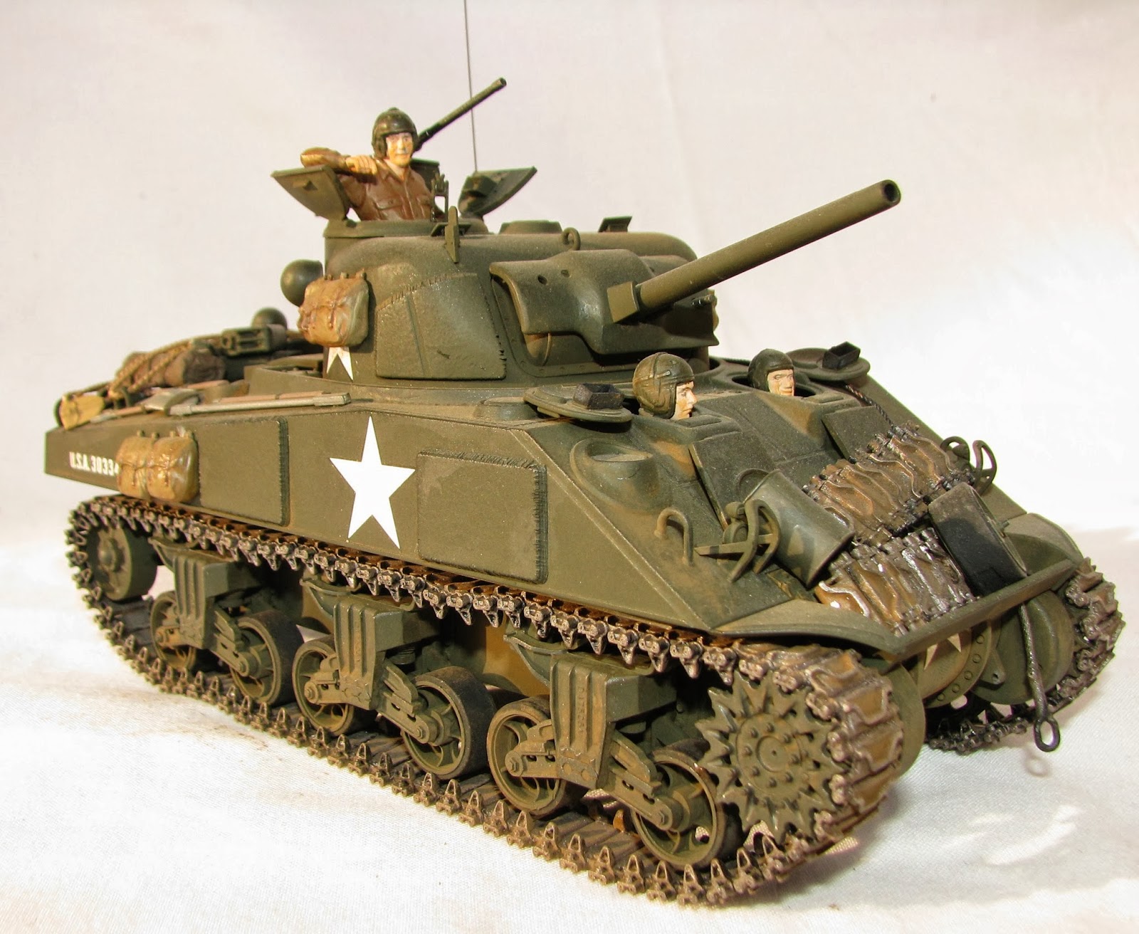 En Modèle Réduit: M4 SHERMAN Tamiya ech 1/35 ème