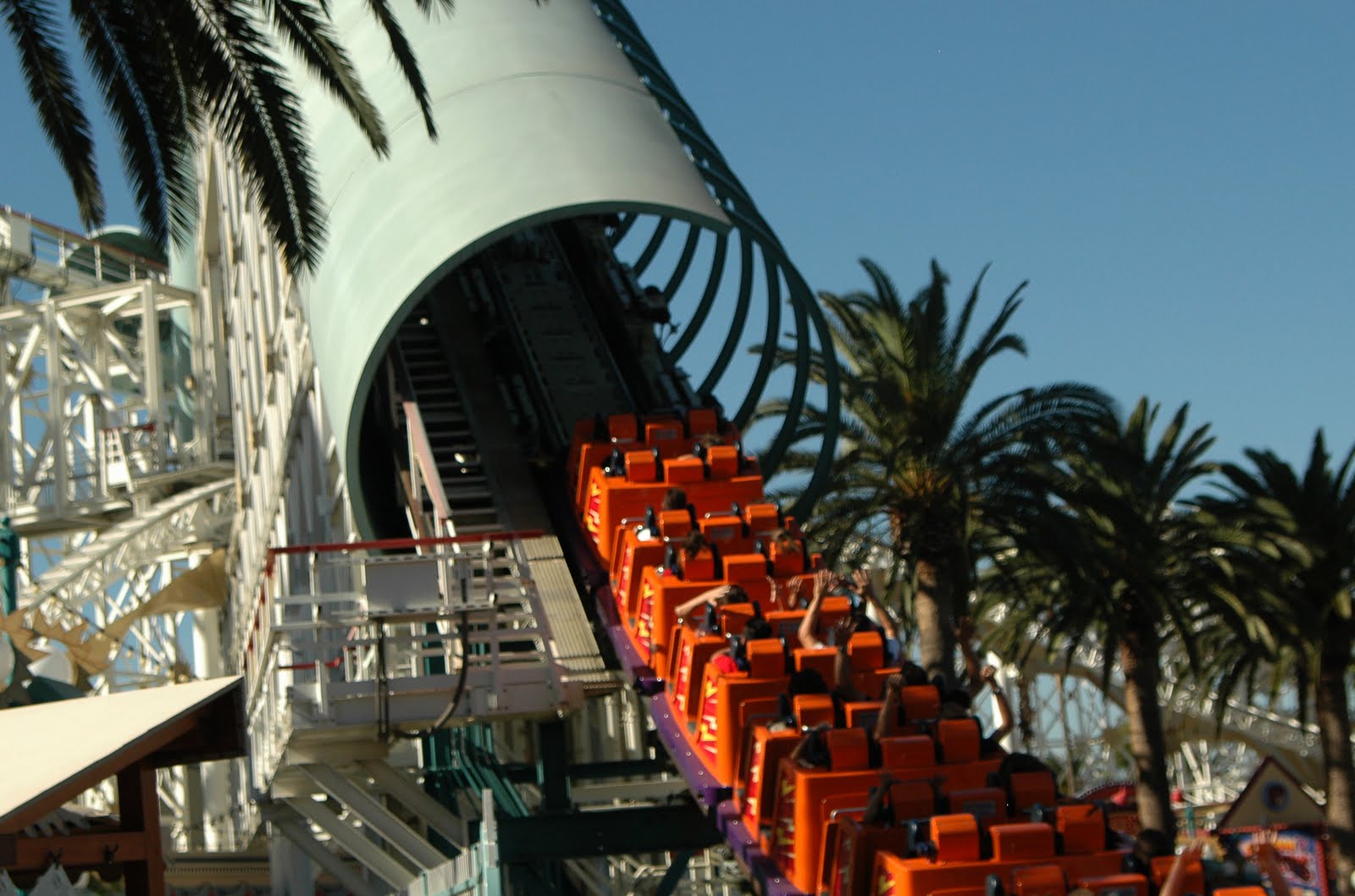 NewsPlusNotes: A Blast From The Past - Disney's California Screamin'