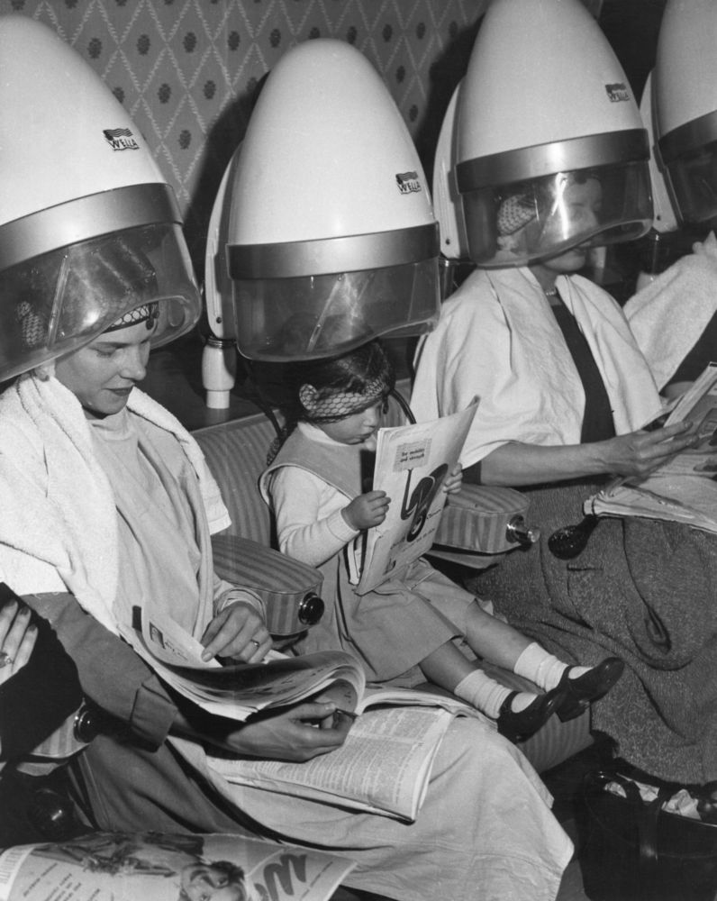 15 Vintage Photos That Show How a Good of a Time Was Had While Sitting ...