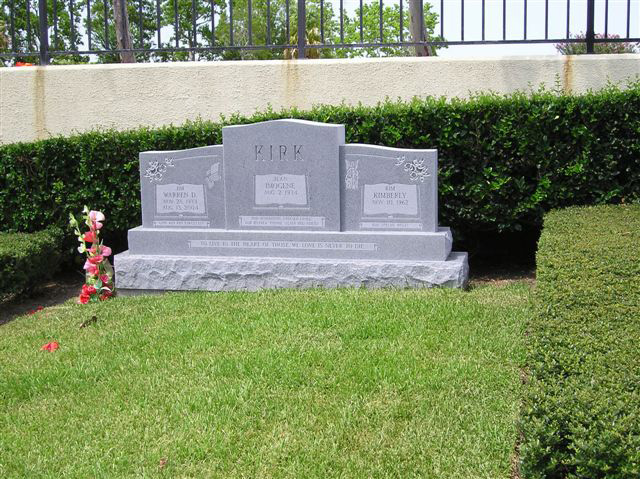 Monuments and Memorials: Monument Lettering Options