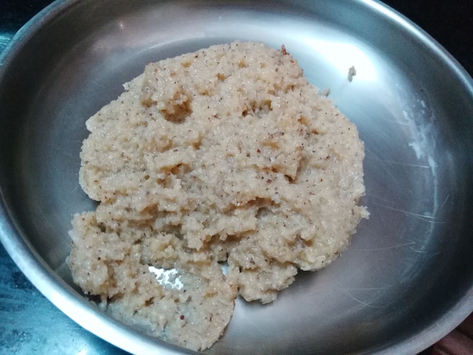 Narkel Naru / Coconut and Milk Ladoo - Bhojana Recipes