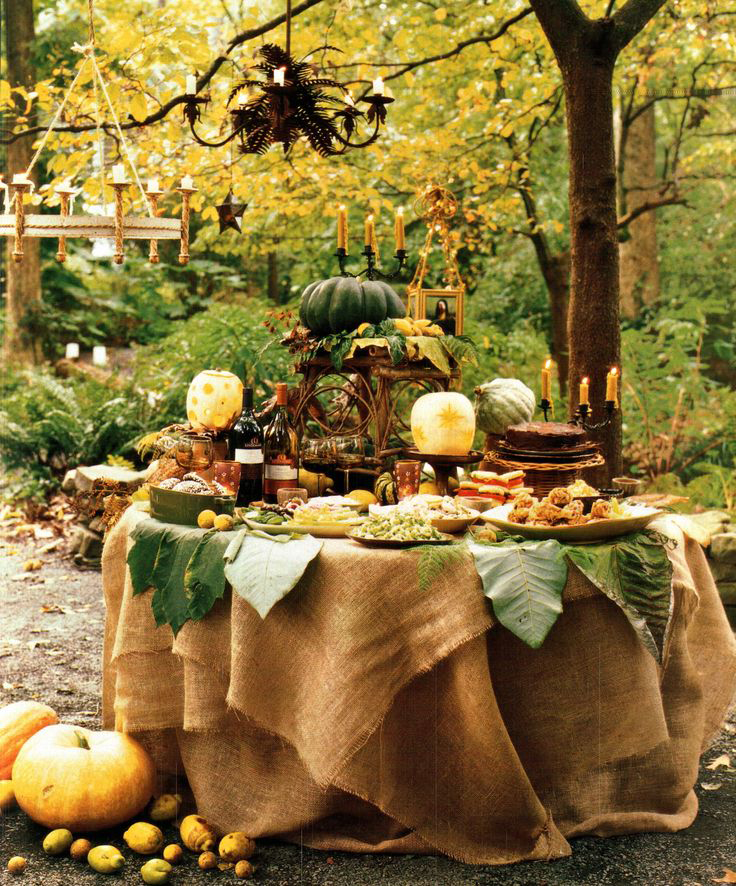 Mod Vintage Life: Fall Dining Outdoors