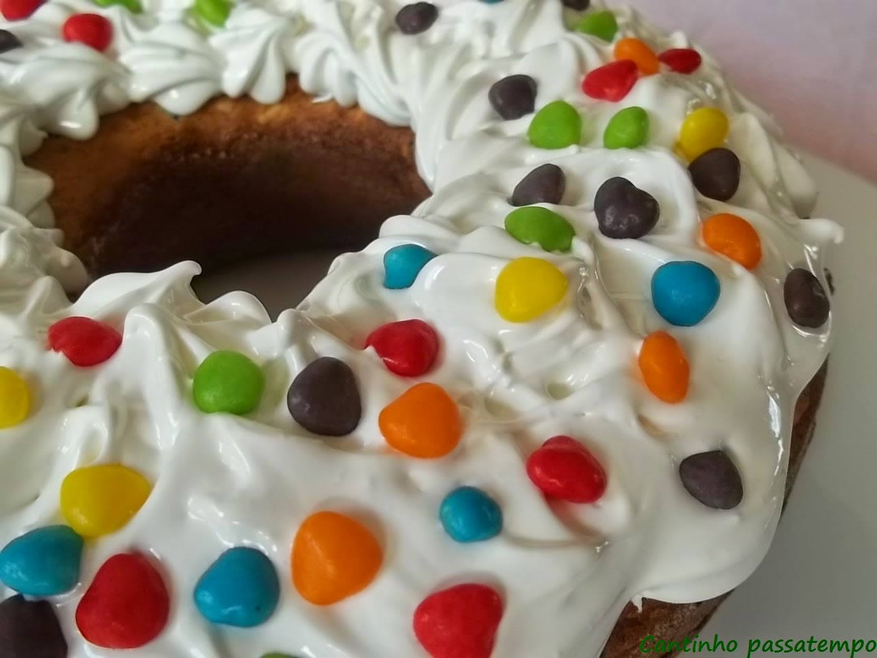 Cantinho Passatempo: Bolo formigueiro colorido