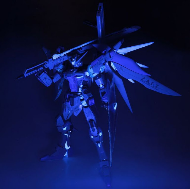 MG 1/100 Destiny Gundam Painted build with Florescent Paint