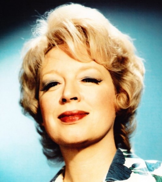 Carry On Blogging!: Happy Birthday Dame June Whitfield!