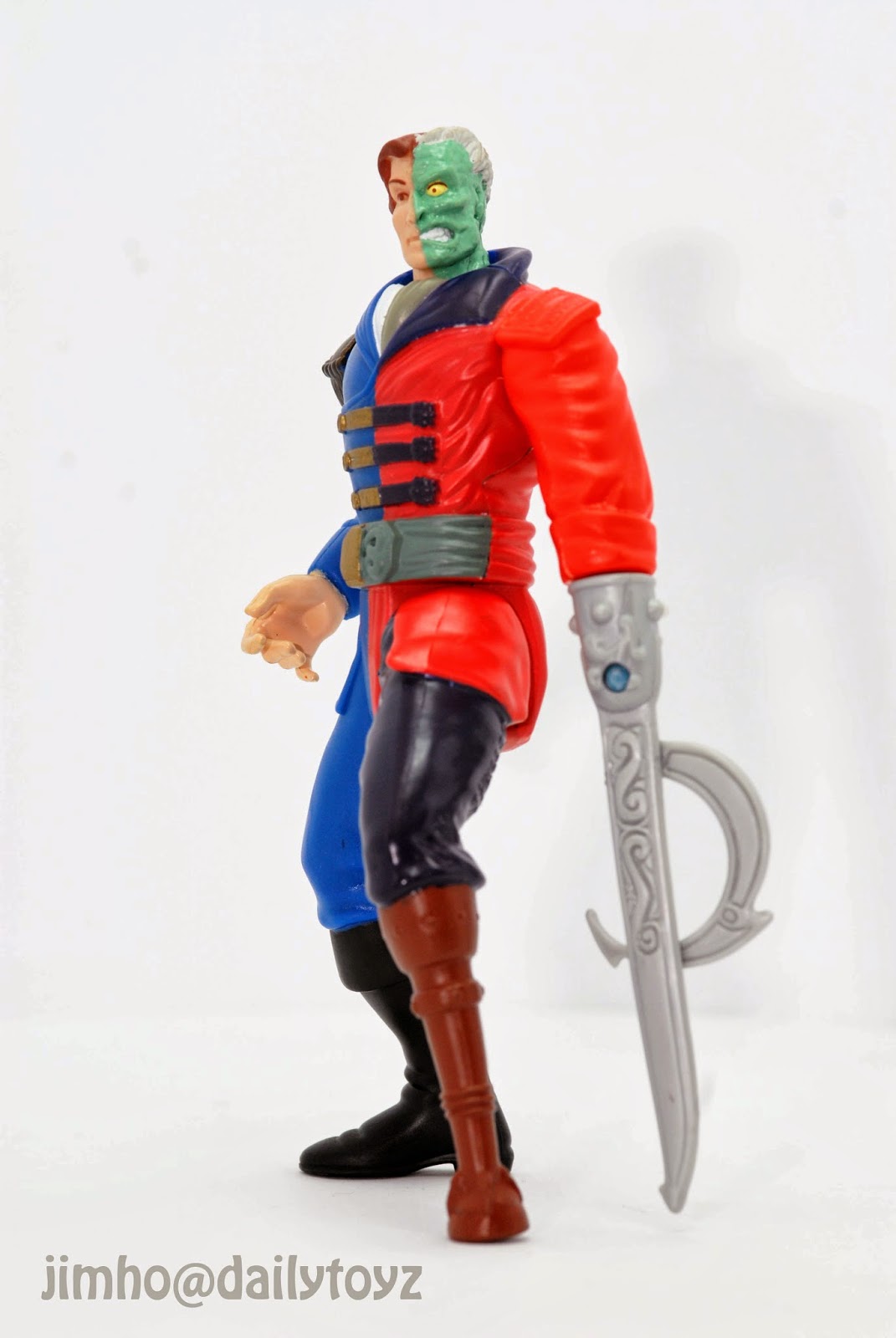DAILY TOYZ: Flashback : Pirate Two-Face