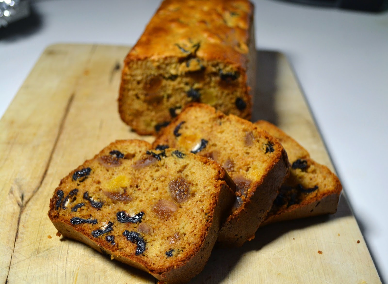 Privé de dessert!!!: Cake aux fruits séchés sans sucre ajouté! de Marie ...