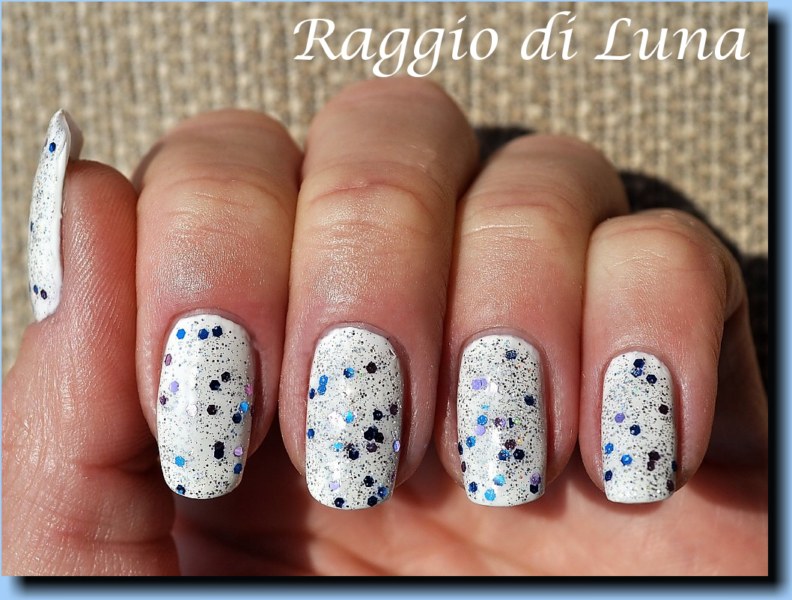 Raggio di Luna Nails: NYC n° 105 Lights Camera Glitter with NYC n° 134 ...