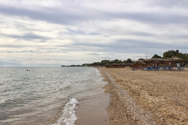 Nea Flogita beach | GLAM FAB HAPPY