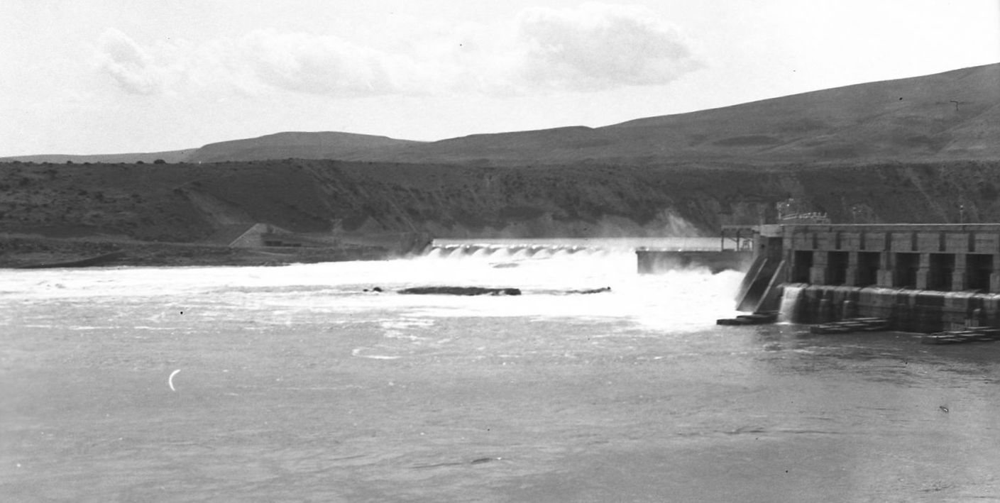 Big Bend Railroad History: 1930s Rock Island Dam Views