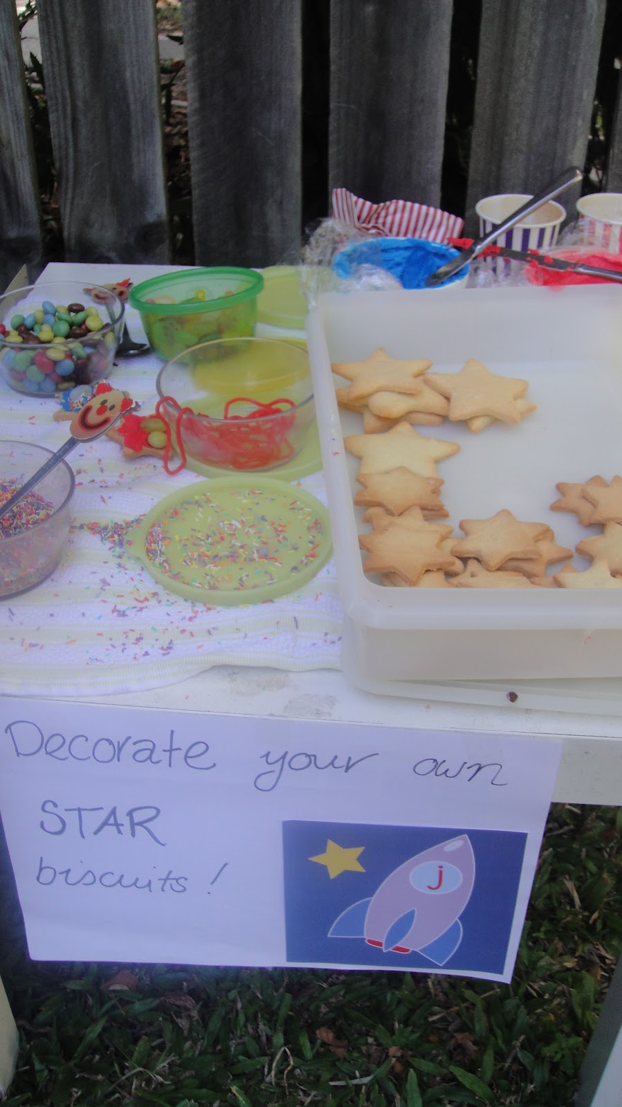 Mums in the Kitchen: Rocket Ship Party!