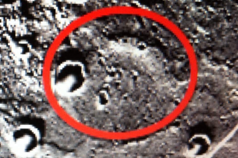 UFO SIGHTINGS DAILY: Alien Faces and Cities on Mercury, June 19, 2011 ...