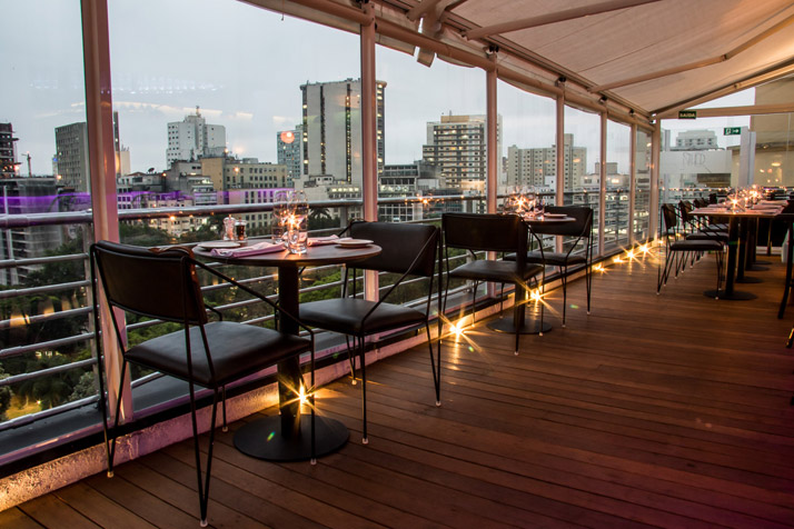 PRANCHETA DE ARQUITETO: PROJ RESTAURANTE: ESTHER ROOFTOP, SÃO PAULO