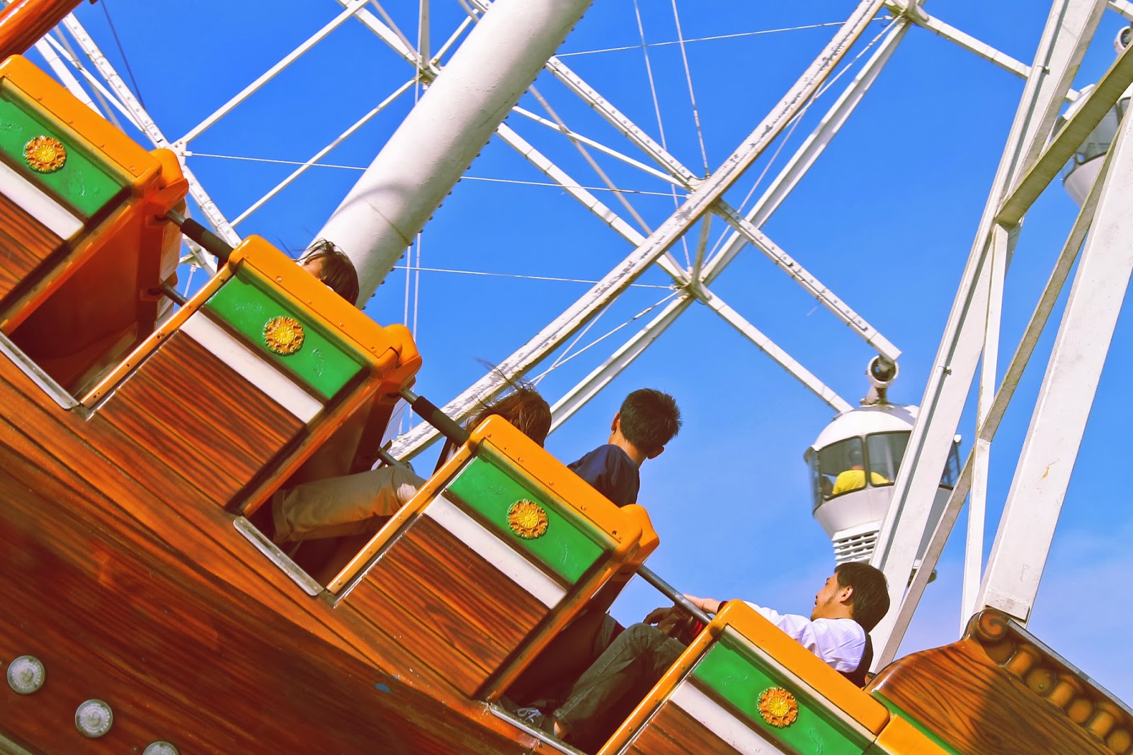 The Geek Travels: The Crazy Super Viking Ride of Tagaytay