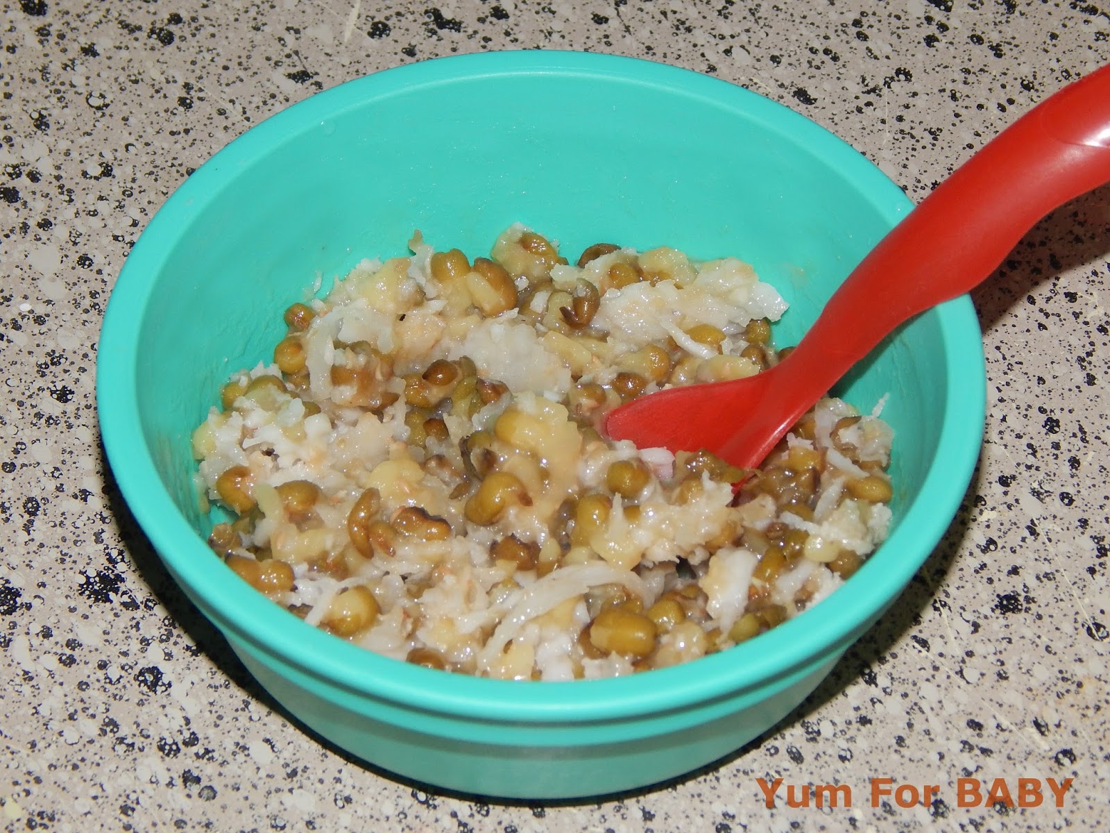 Yum For BABY: Green gram with sweet coconut (For age 12 months+)