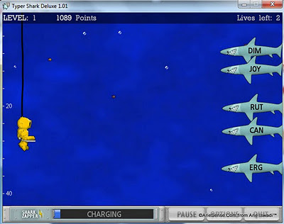 Typer Shark, Mengetik 10 Jari | TINKOM