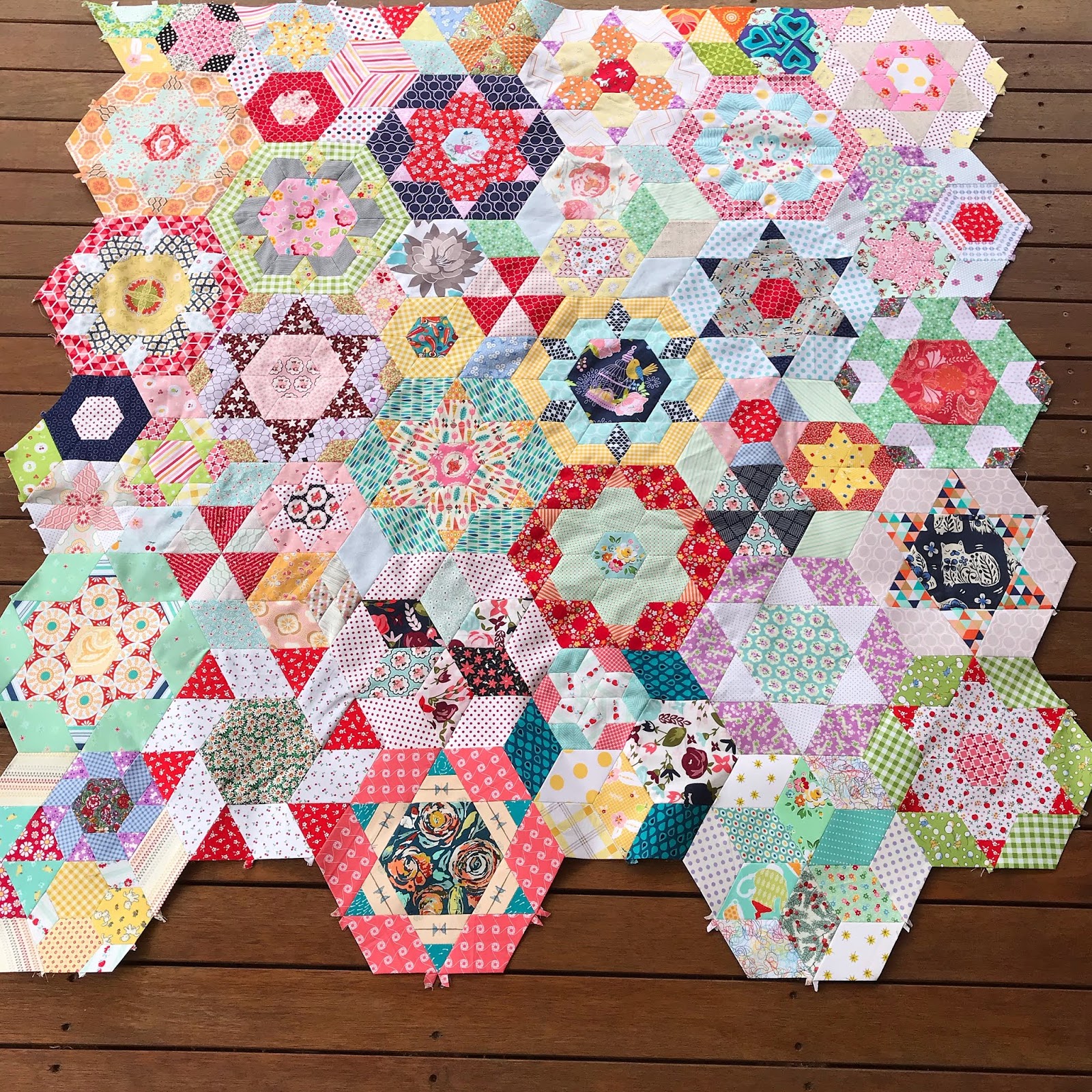Smitten Quilt {Progress} - Samelia's Mum