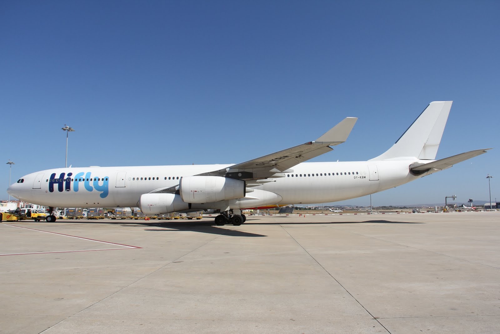 Flyingphotos Magazine News: LPPT - HIFLY. A340-300, OY-KBM