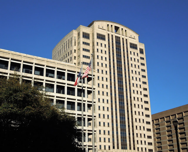 Houston in Pics: Civil and Criminal Facades