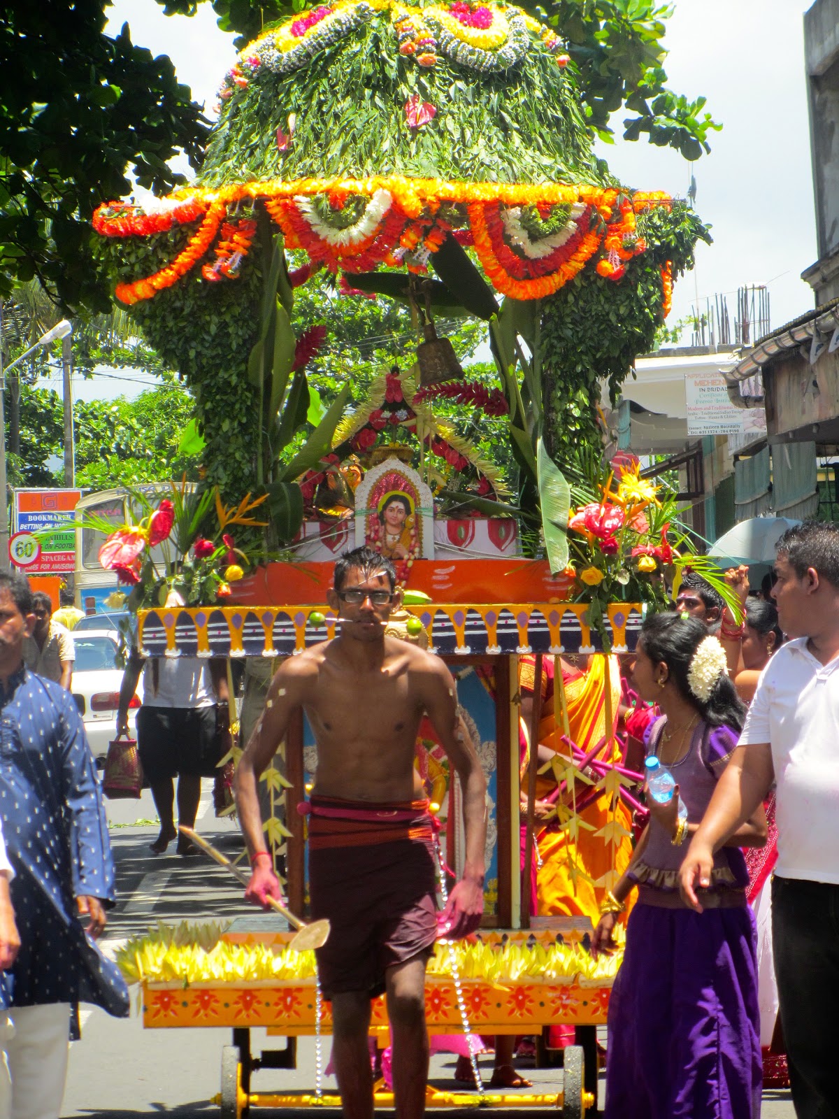 Thoughts From A Foreign Land: Thoughts from Thaipoosam Cavadee