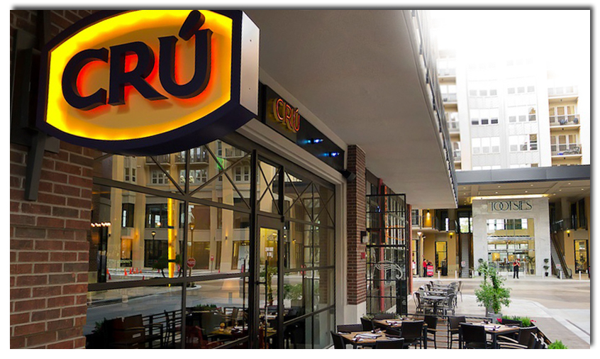 Potter Art Metal Studios: CRÚ Food and Wine Bar: Contemporary Storefront