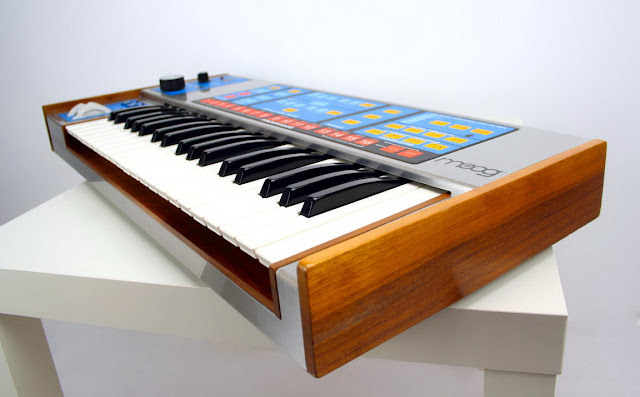 MATRIXSYNTH: Vintage MOOG *The Source* SN 1136 X