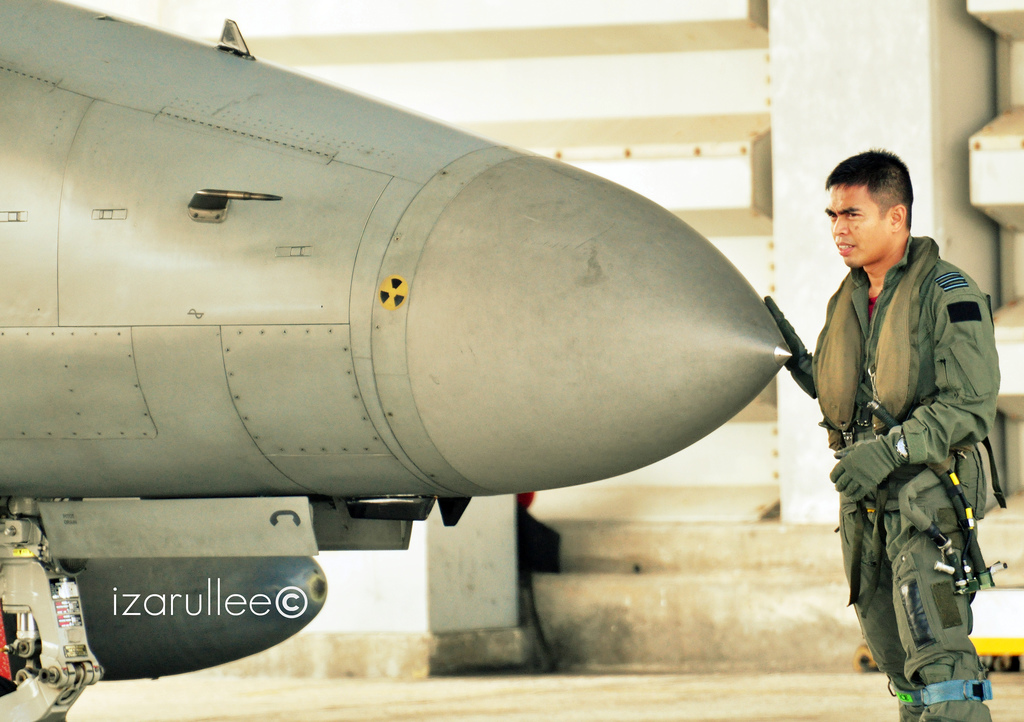 PENAPERTAHANAN: LATIHAN JURUTERBANG TEMPUR TUDM