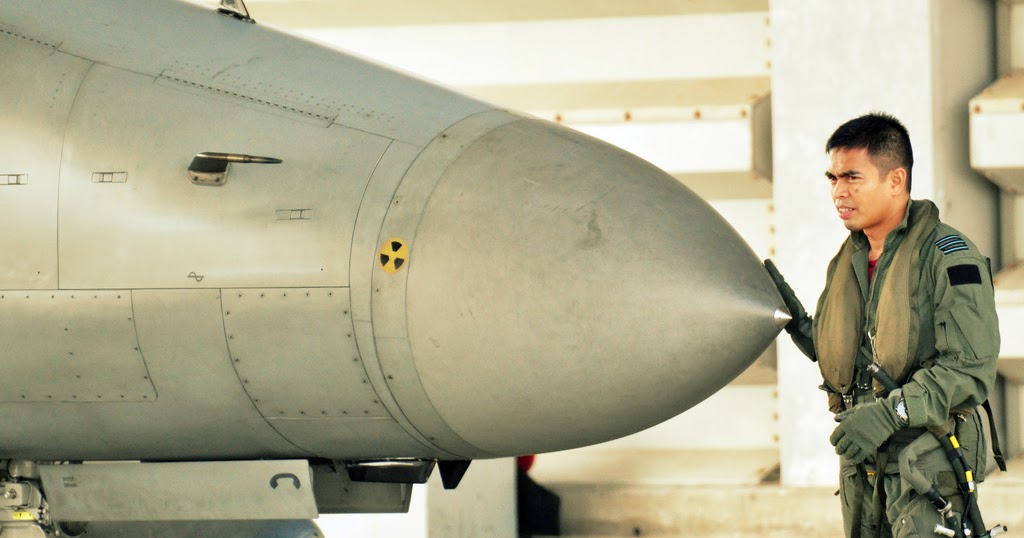 PENAPERTAHANAN: LATIHAN JURUTERBANG TEMPUR TUDM