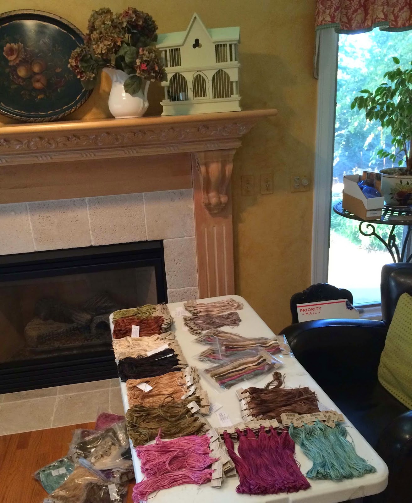 Lizzie*Kate Blog: Final sneak peek photo & Busy Lizzie threads