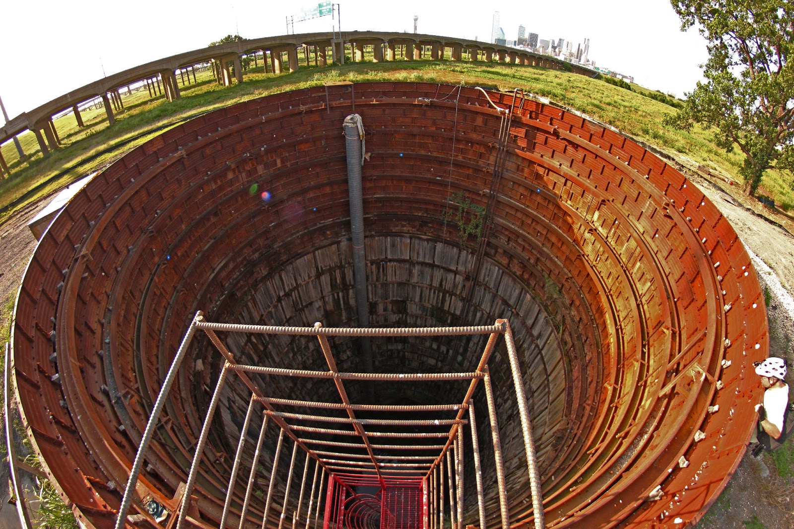 Dallas Trinity Trails: Supermoon Over Dallas -- Tracking the Moonrise