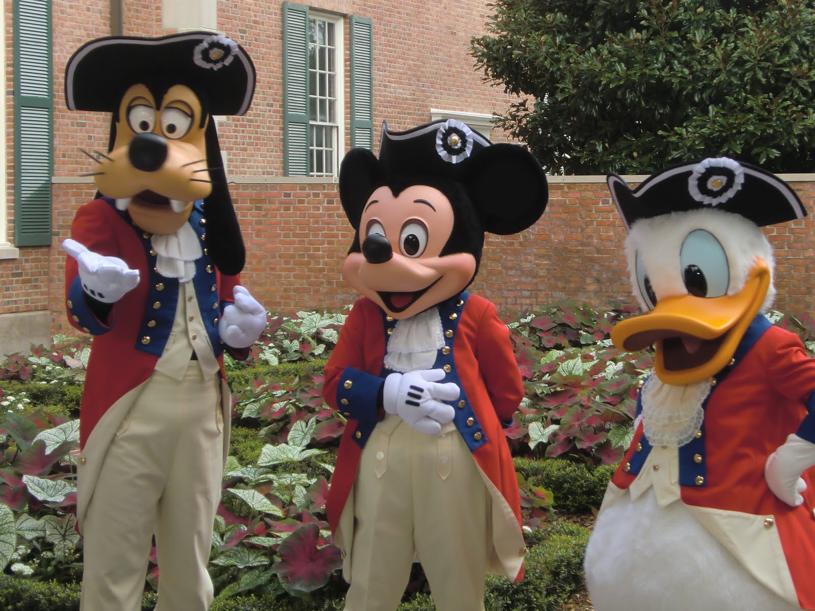 Unofficial Disney Character Hunting Guide: July 2011