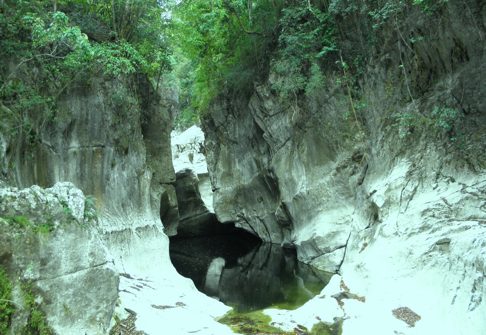 Exploring The Paterno And Bengaongao Caves In Ambongdolan, Tublay, Benguet