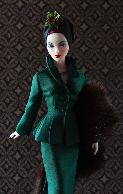 Dolldom: Suits Me Fine