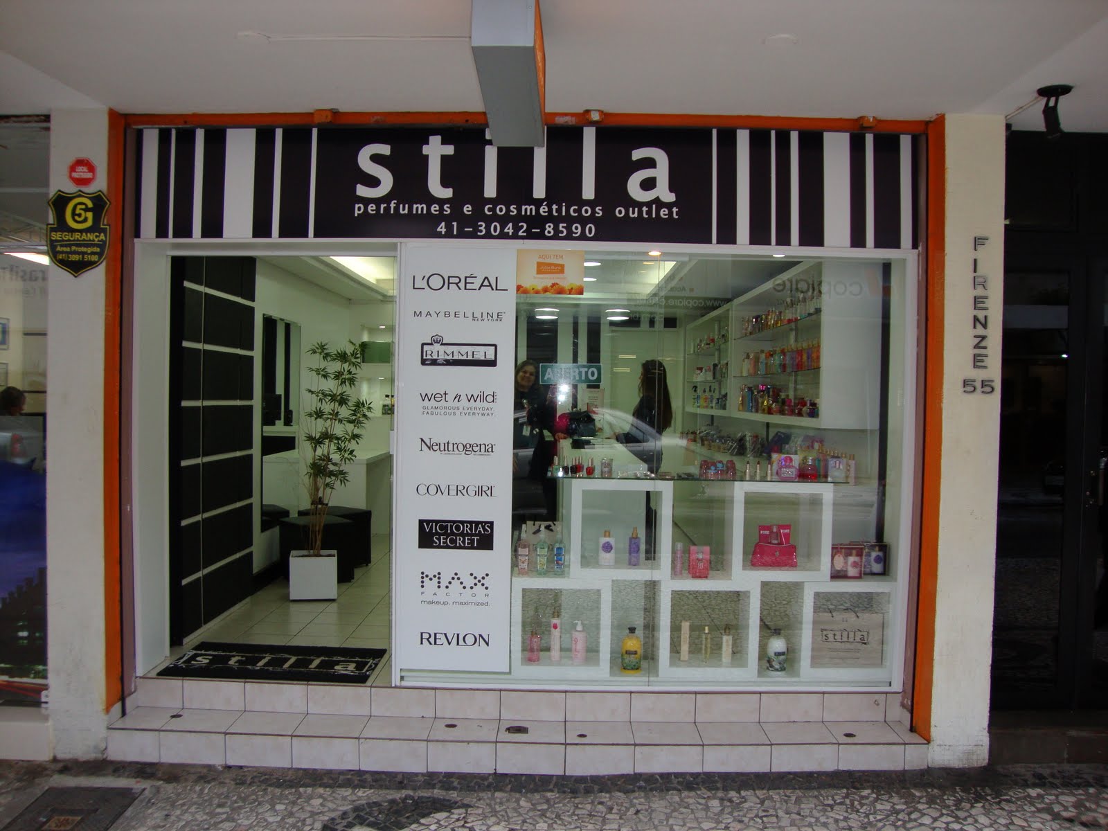 Blog Julie Burk Perfumes!: Loja multimarca de perfumaria com visual ...
