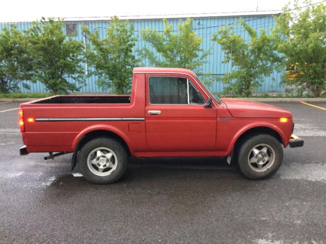 Daily Turismo: 1992 Lada Niva Truck