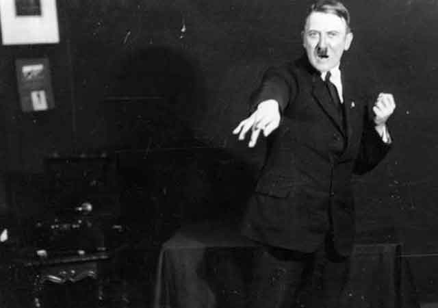 Hitler en la historia