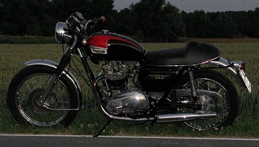 motor classic: classic triumph motorcycle